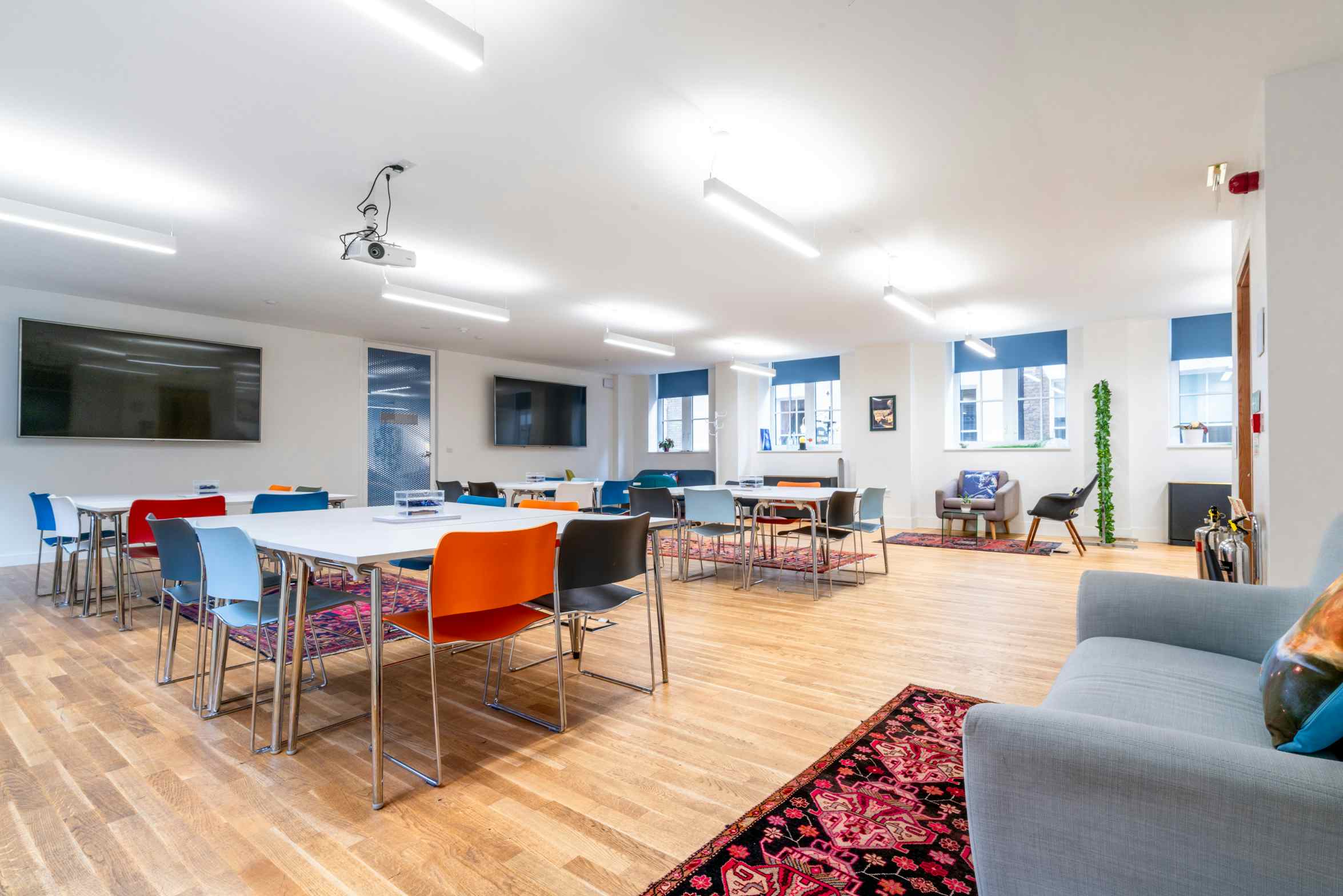 Book Luna at wallacespace Spitalfields. A London Venue for Hire – HeadBox