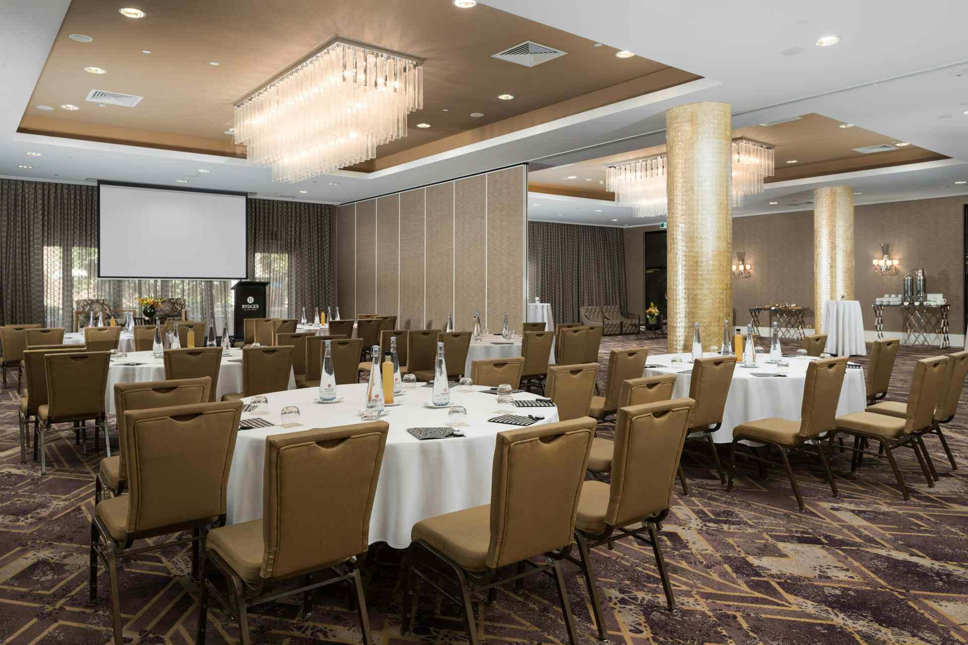 Book Podium Room 2 at Rydges South Bank Hotel Brisbane. A South ...