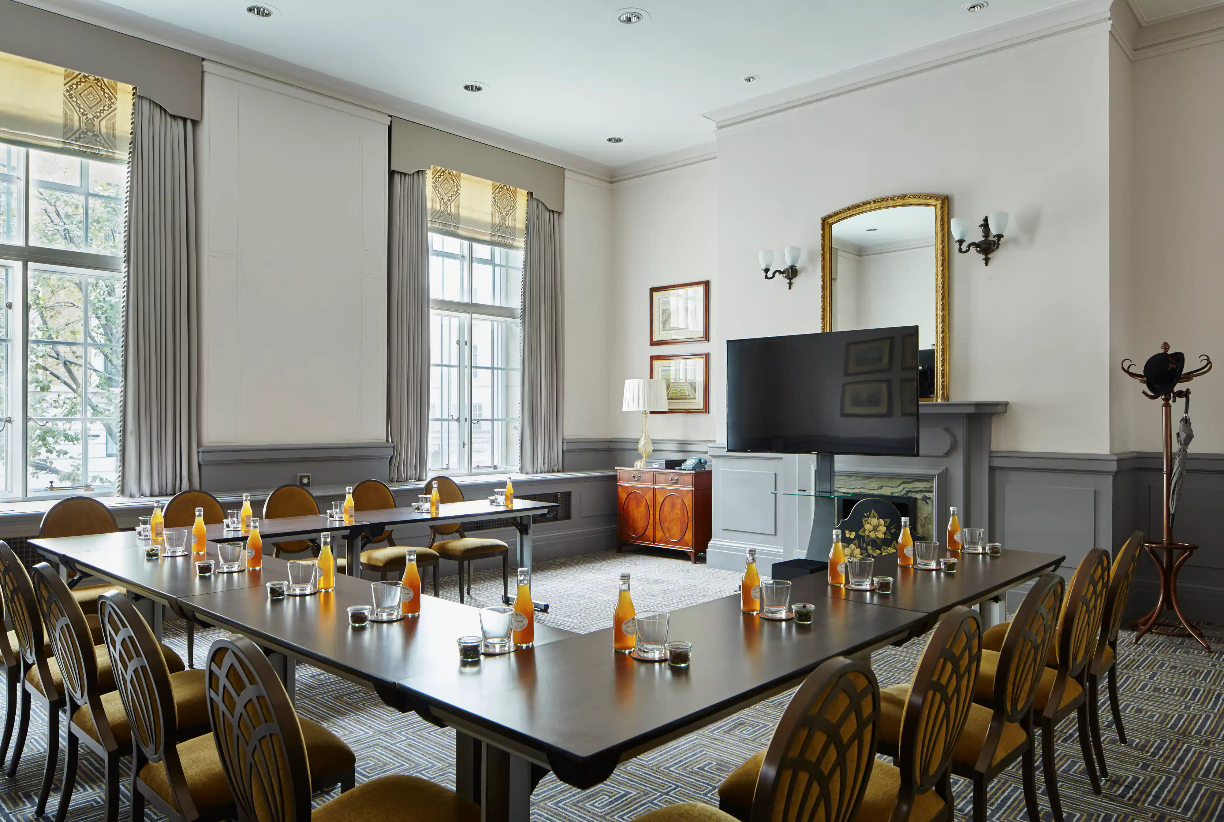Book Horace Cutler at London Marriott Hotel County Hall. A London Venue ...