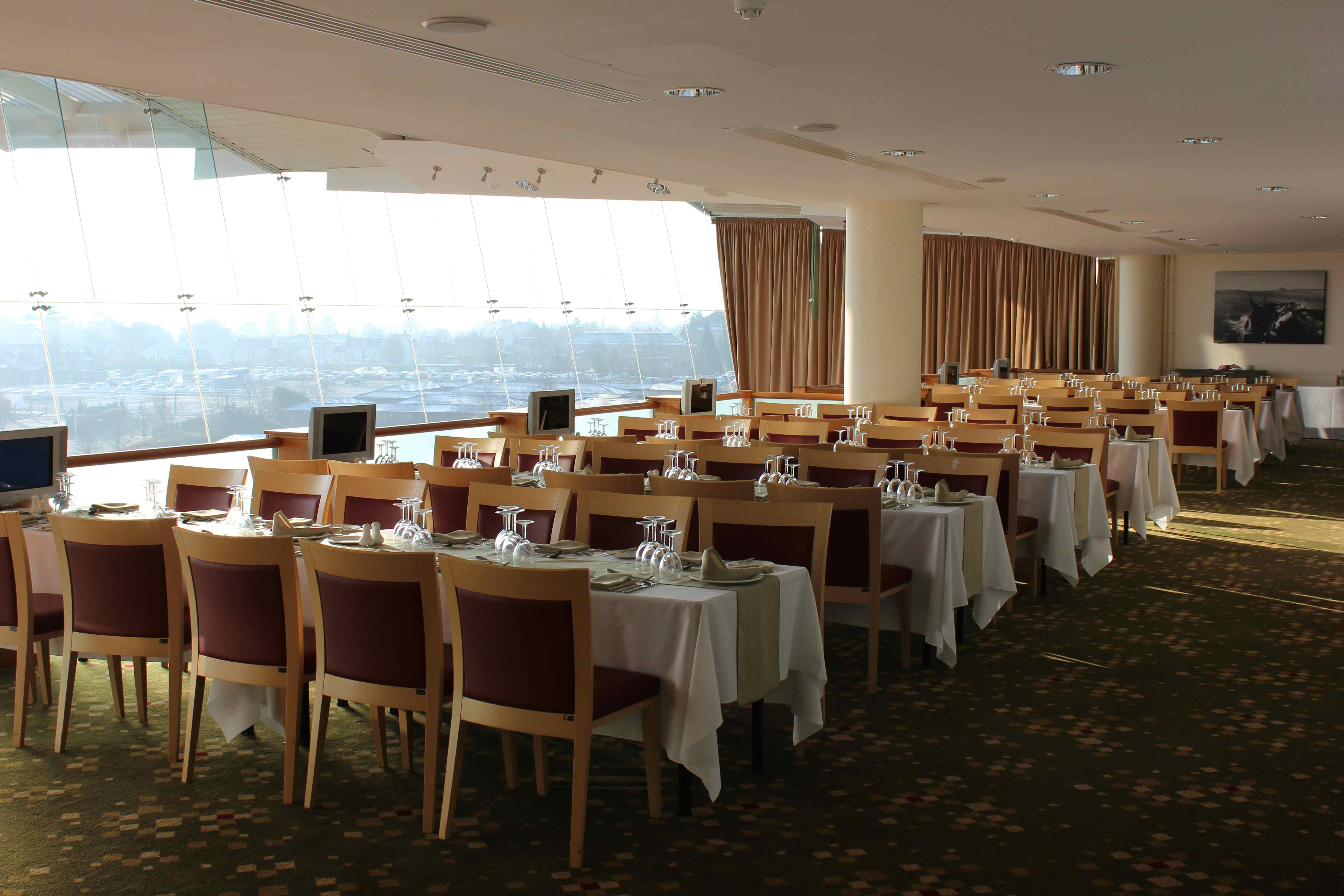 Book Panoramic Suite at Cheltenham Racecourse. A Cheltenham Venue for ...