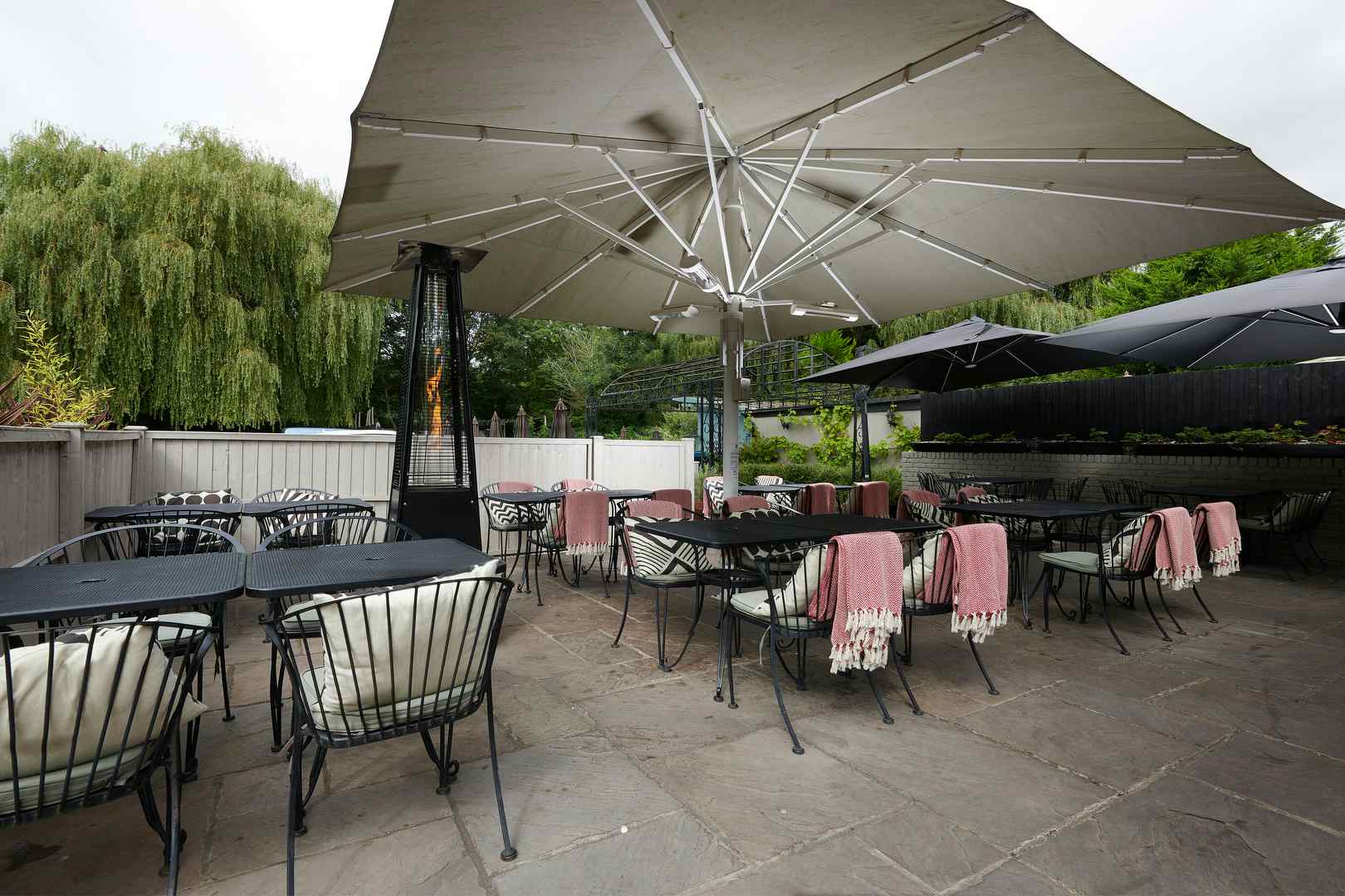 Book The Garden at The Shurlock Inn. A Reading Venue for Hire – HeadBox