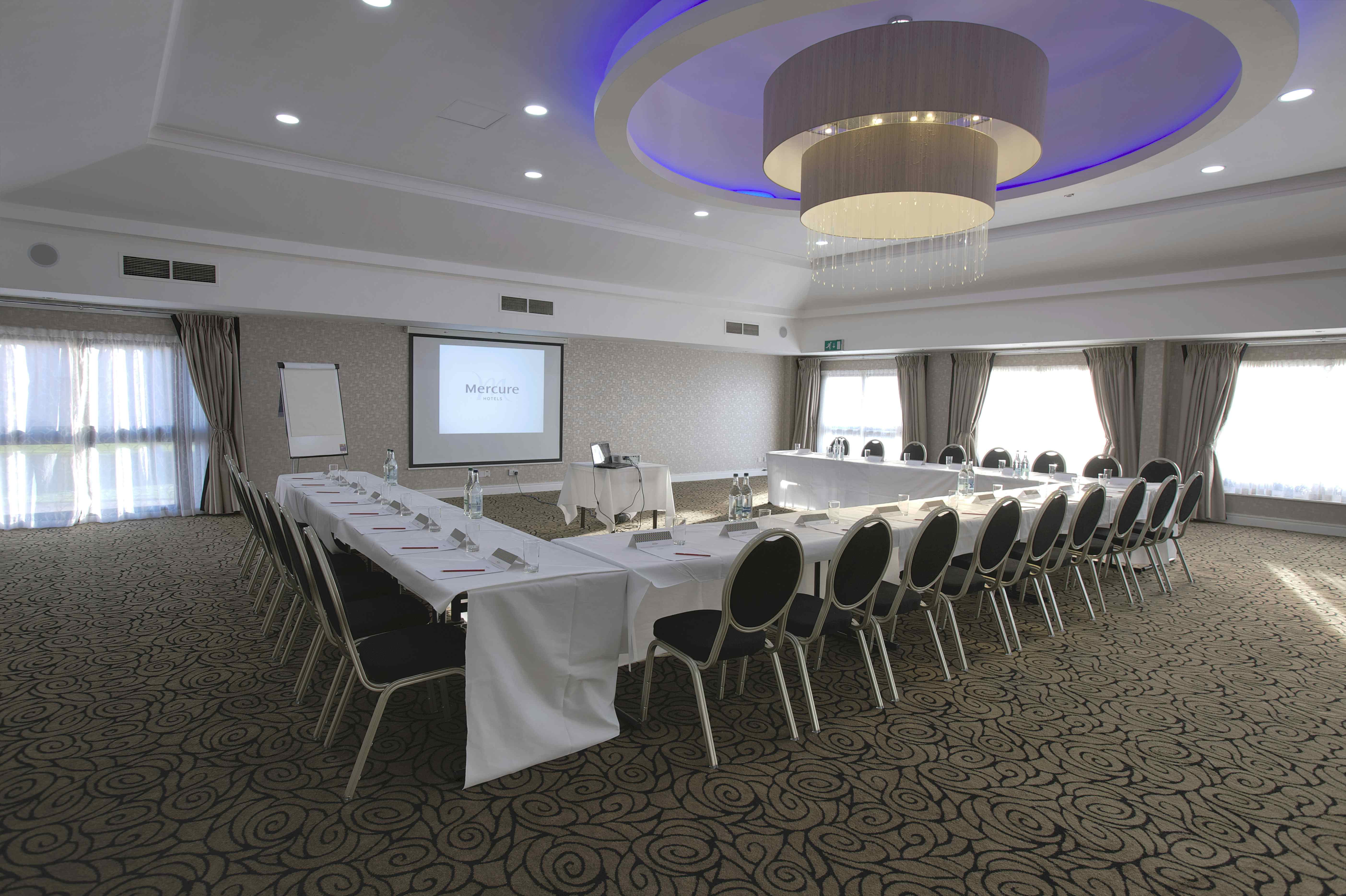 Book Washington Suite at Mercure George Washington Hotel Golf & Spa. A ...