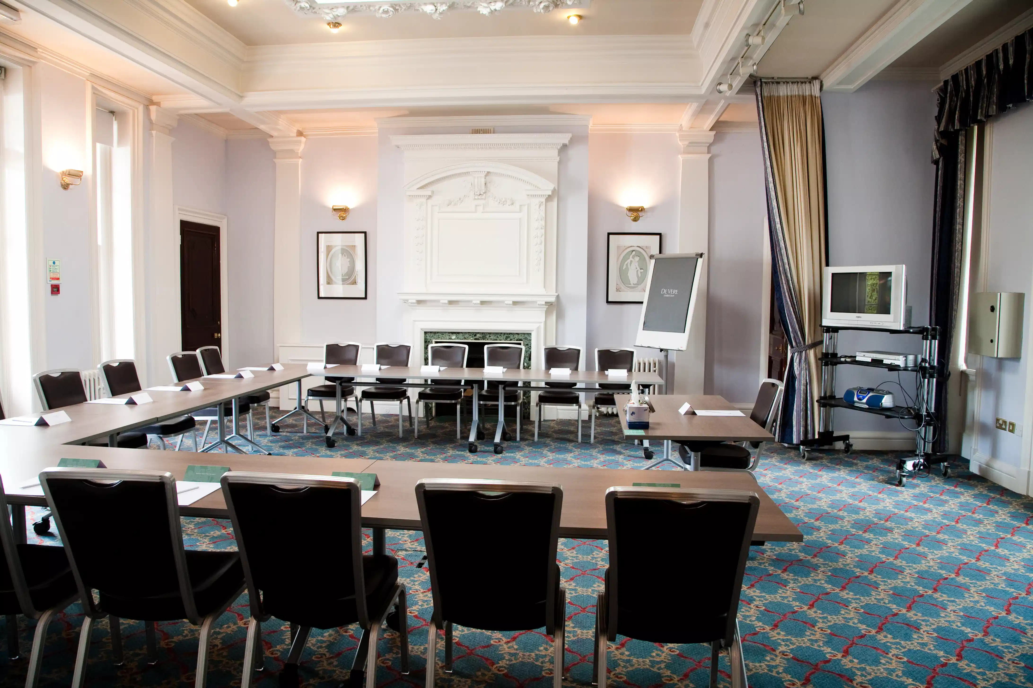 Book Apsley at Hunton Park Hotel. A Kings Langley Venue for Hire – HeadBox