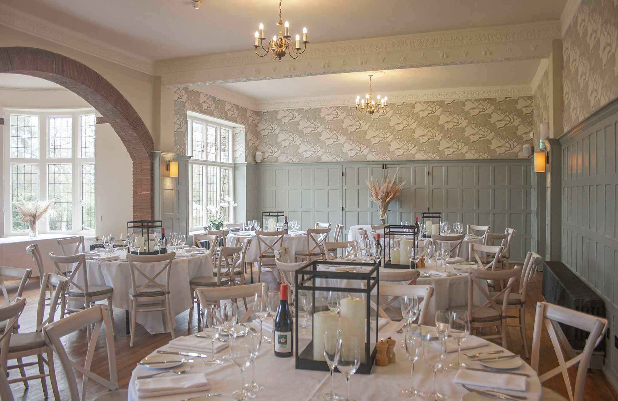 Hire The Oak Room , Donnington & Co., Newbury • HeadBox