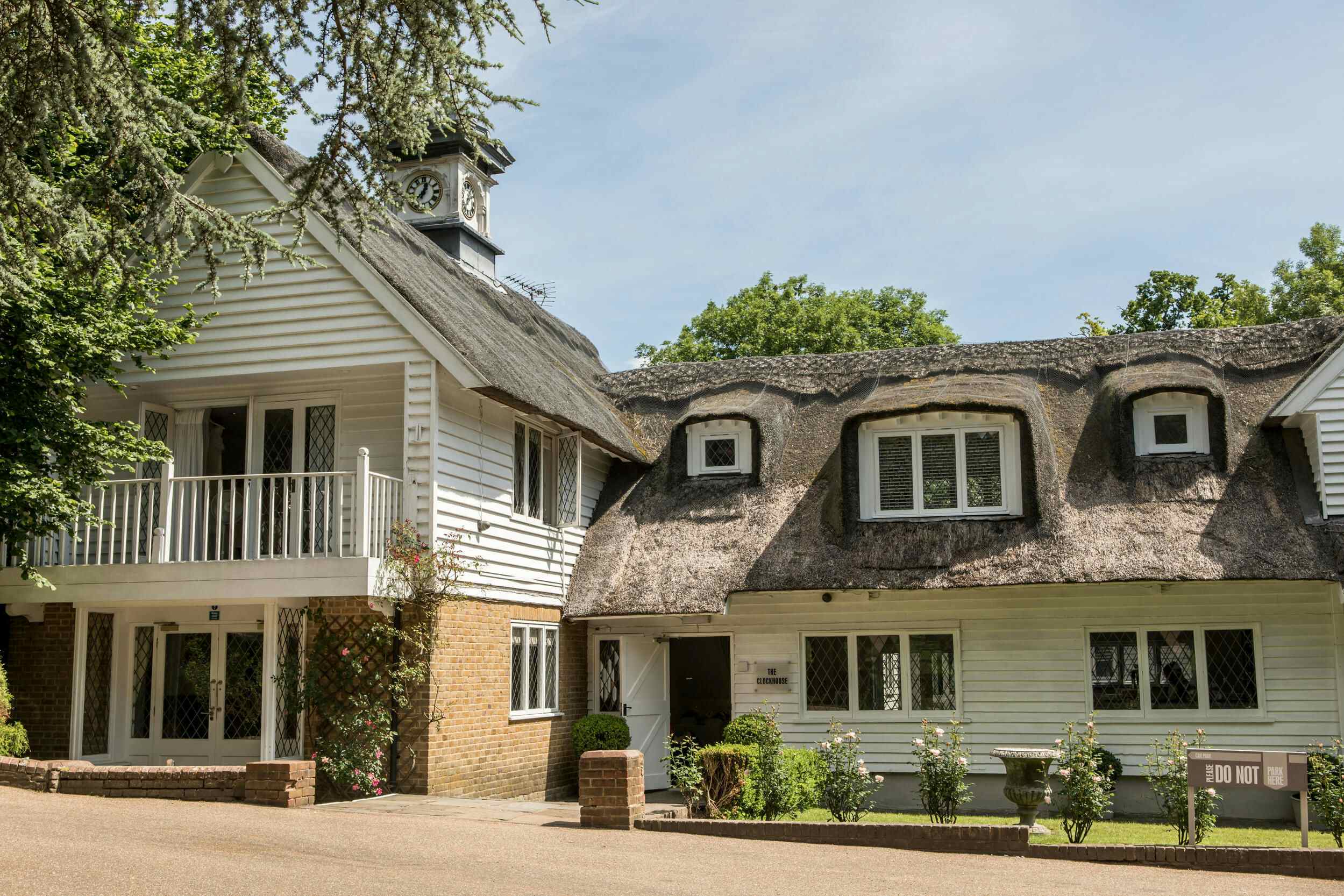 Book Cottage Suite at Rowhill Grange . A Dartford Venue for Hire – HeadBox
