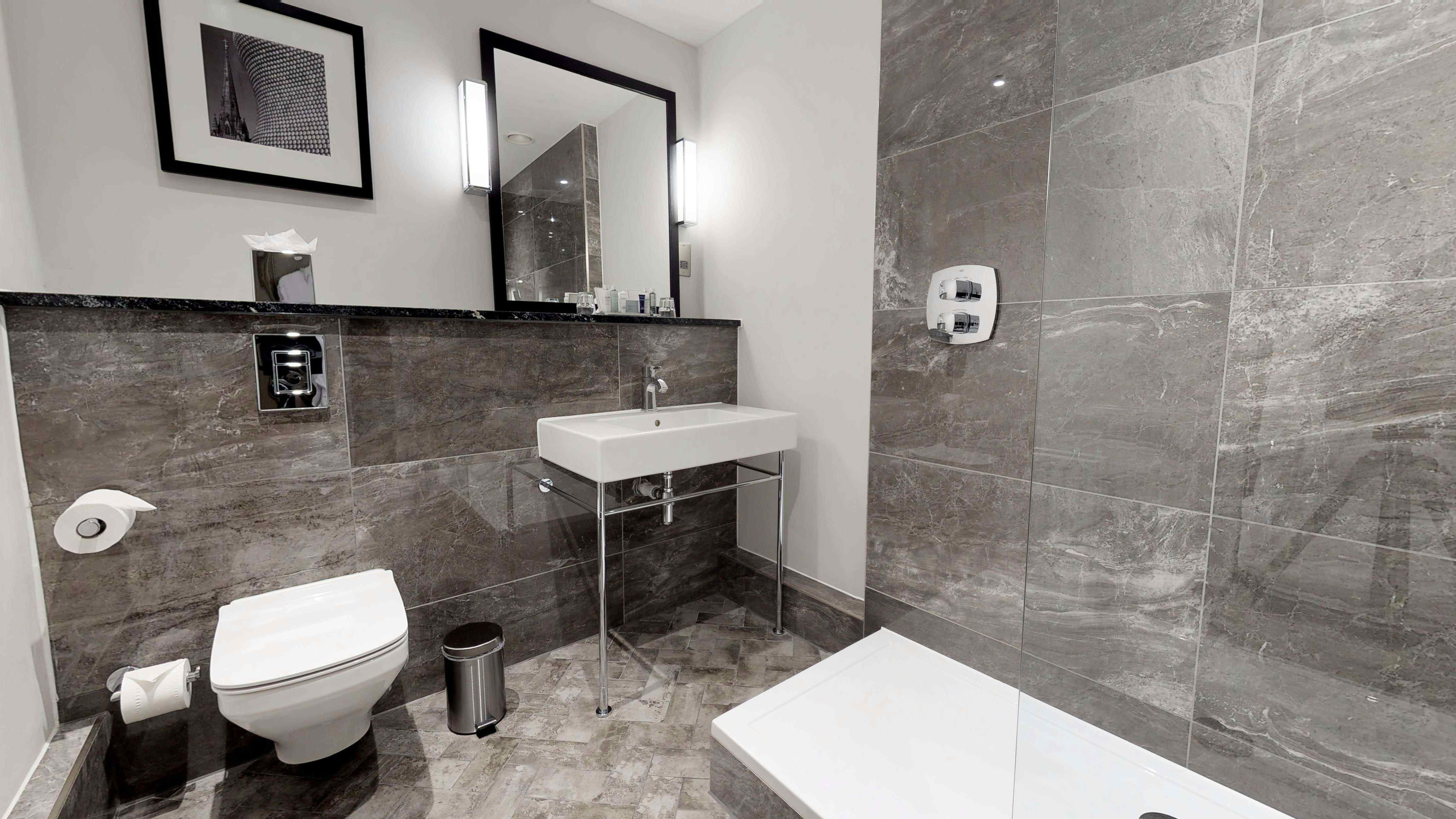 Book Emerald at Macdonald Burlington Hotel. A Birmingham Venue for Hire ...