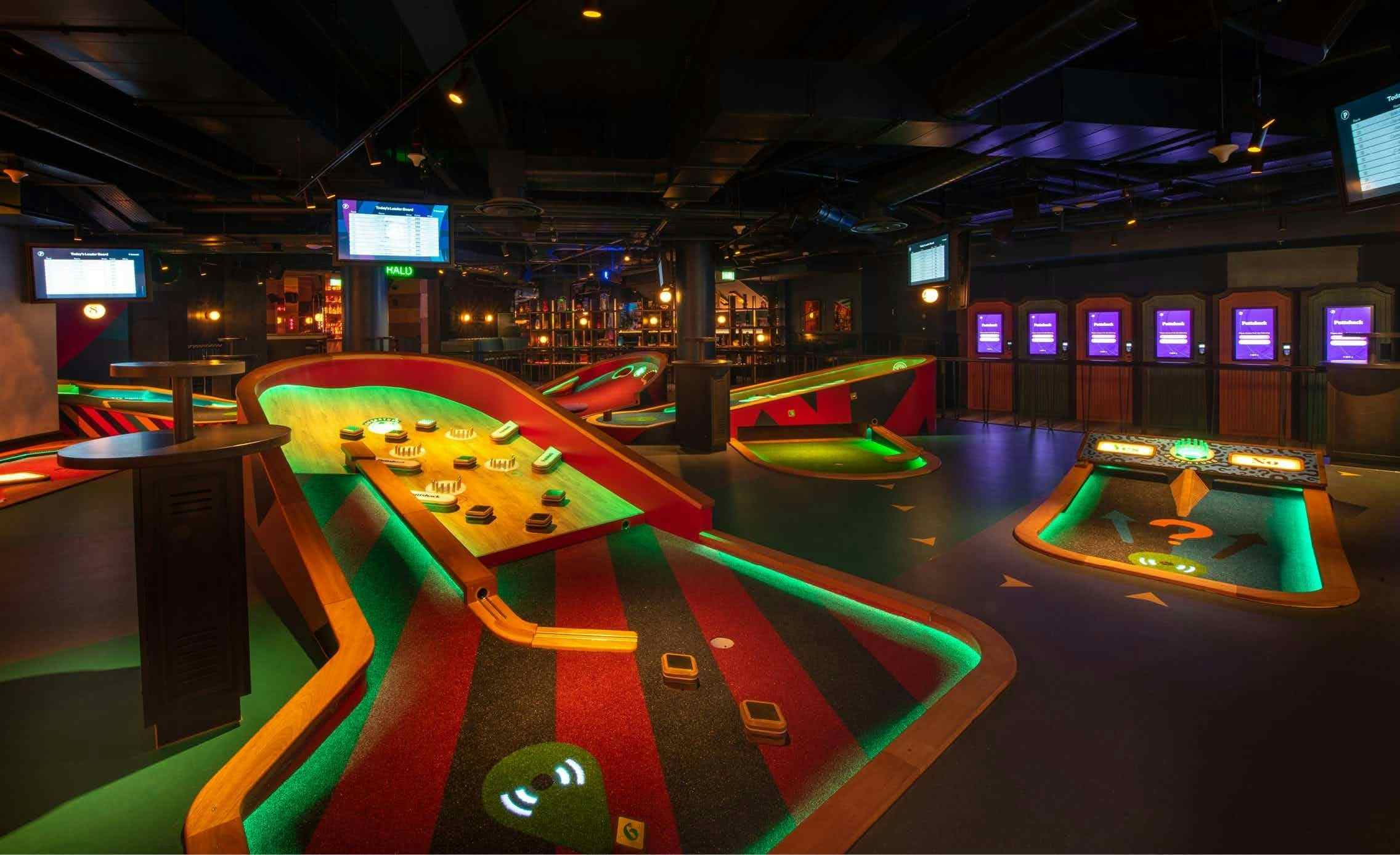 Book Area 1 at Puttshack Bank. A London Venue for Hire – HeadBox