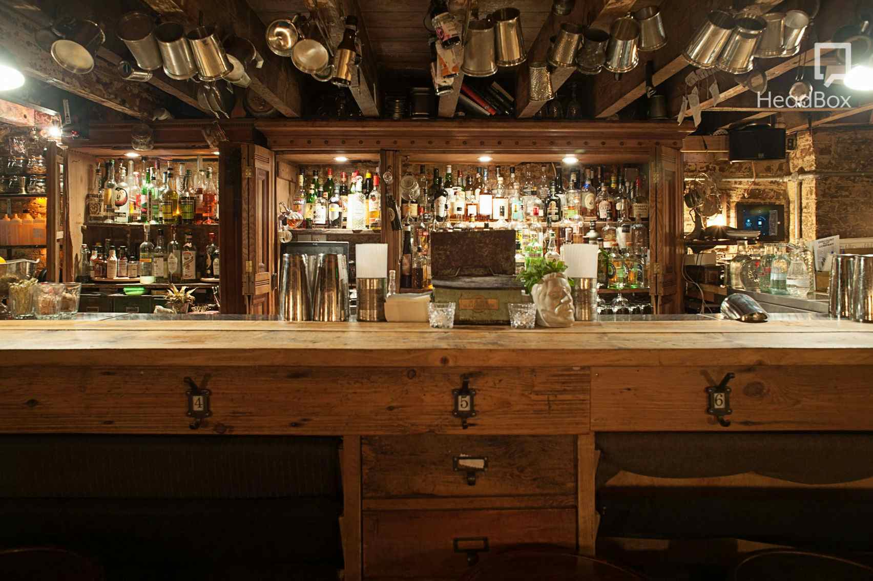 Book Main Bar Discount Suit Company London HeadBox book-main-bar-discount-suit-company-london-headbox