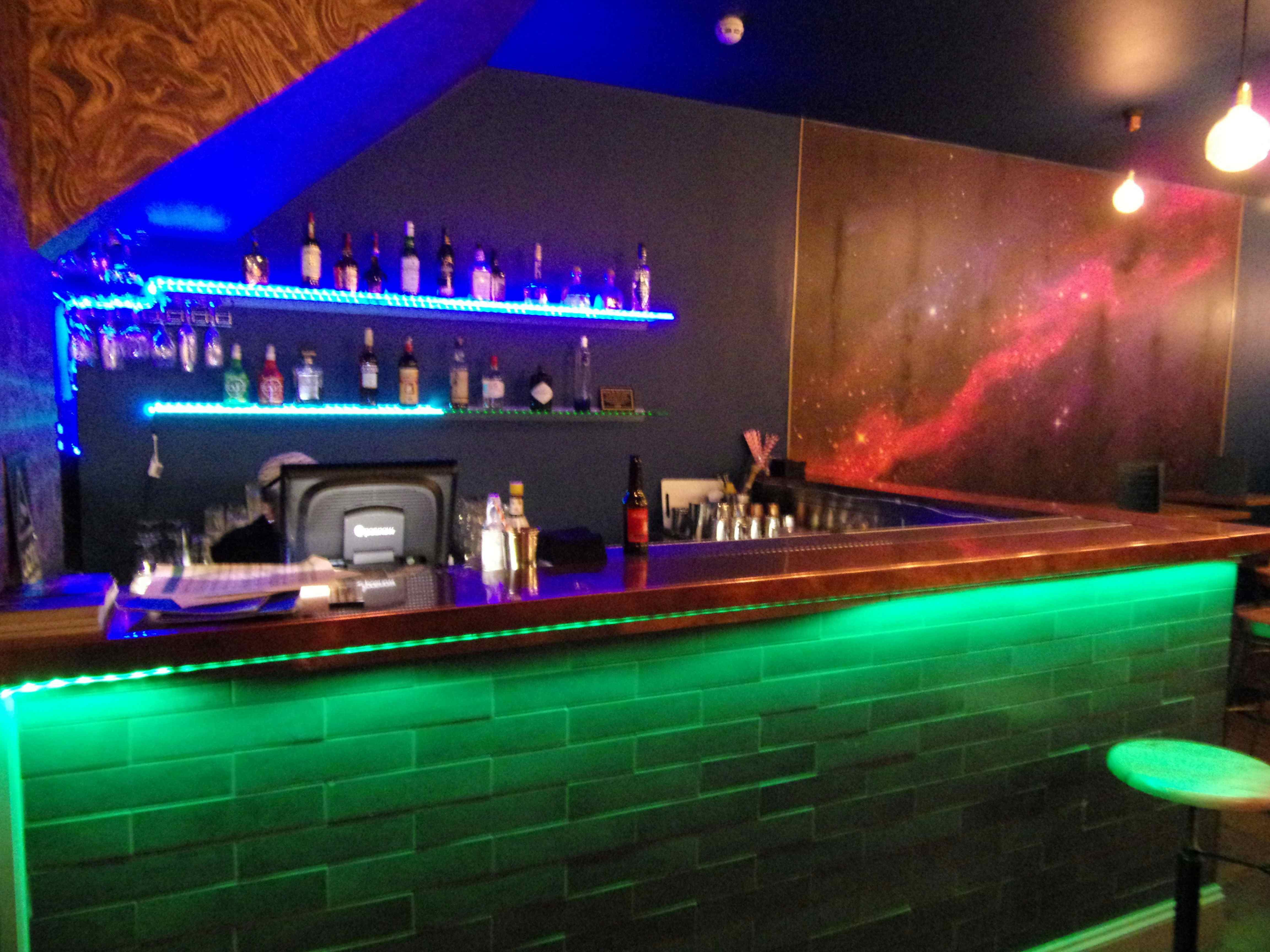Book Private Hire at 411 Bar and Lounge. A London Venue for Hire – HeadBox