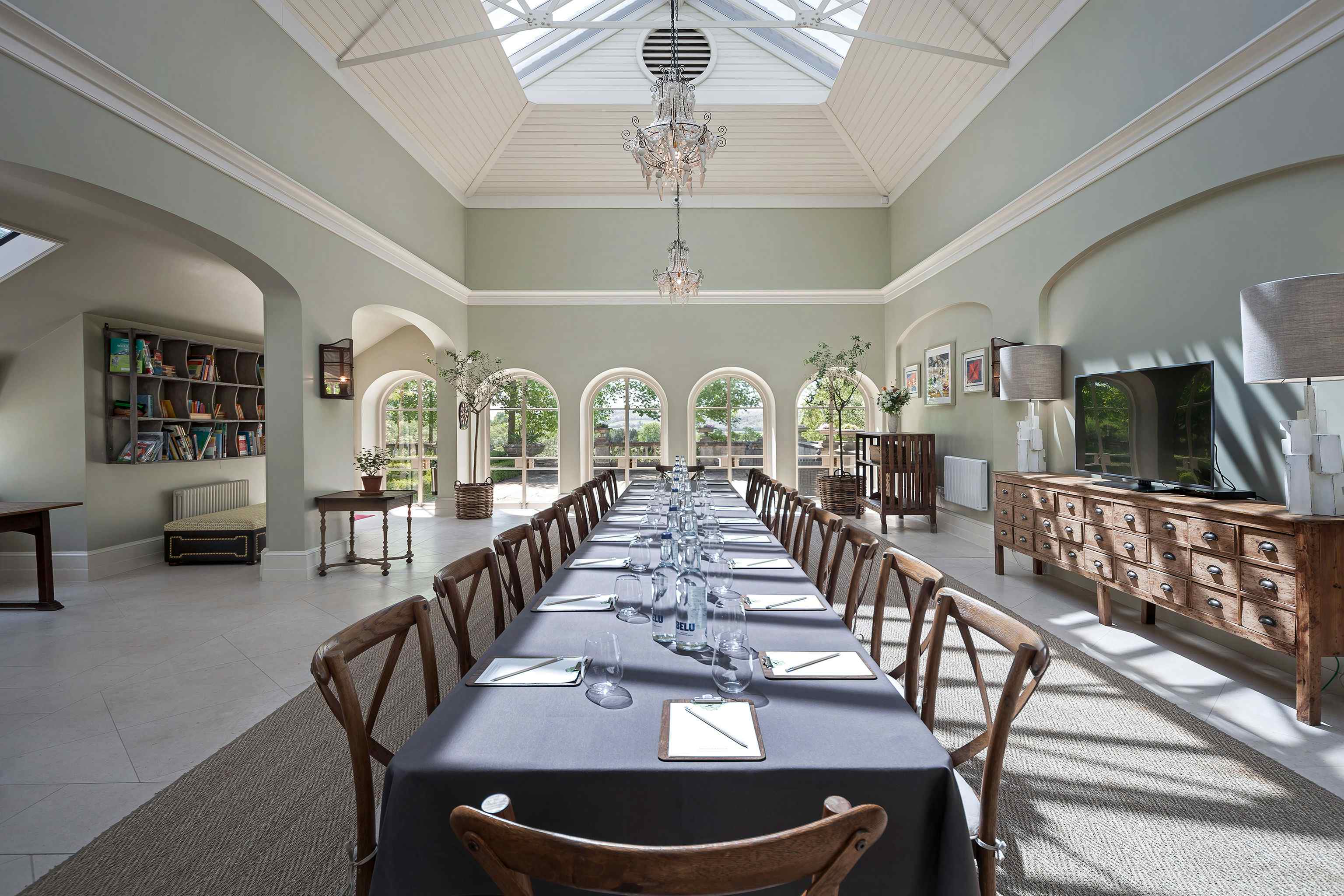 Book The Orangery at Beaverbrook. A Leatherhead Venue for Hire – HeadBox