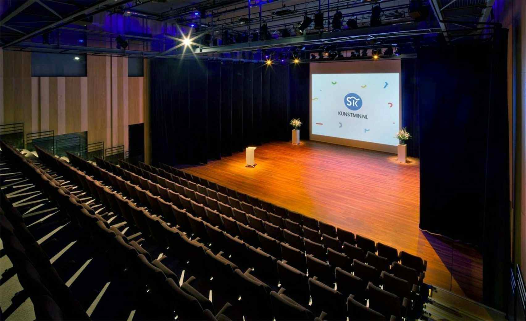 Book De Kleine Zaal at Schouwburg Kunstmin. A Dordrecht Venue for Hire ...