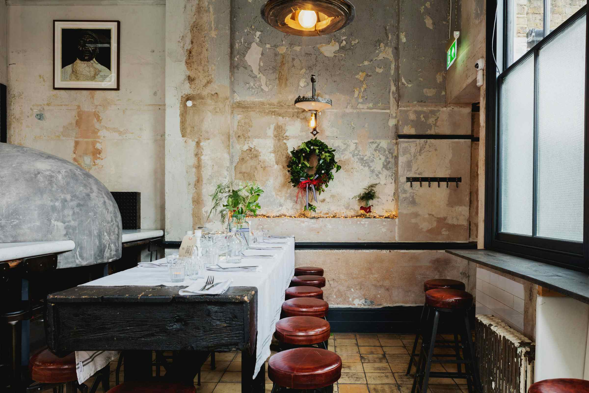 Book Cocktail Lounge at Martello Hall. A London Venue for Hire – HeadBox